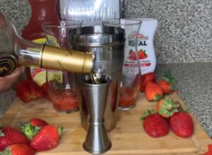 TGI Fridays Strawberry Henny Recipe - My Recipes Haven